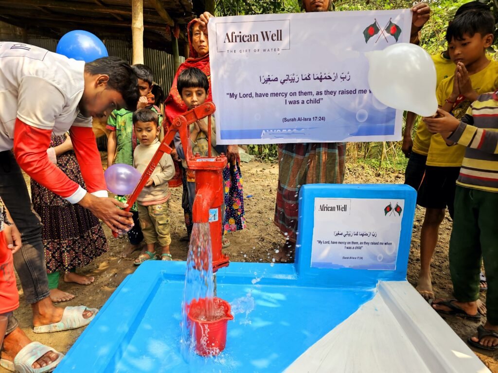 Water Well With Handpump Bangladesh - African Well