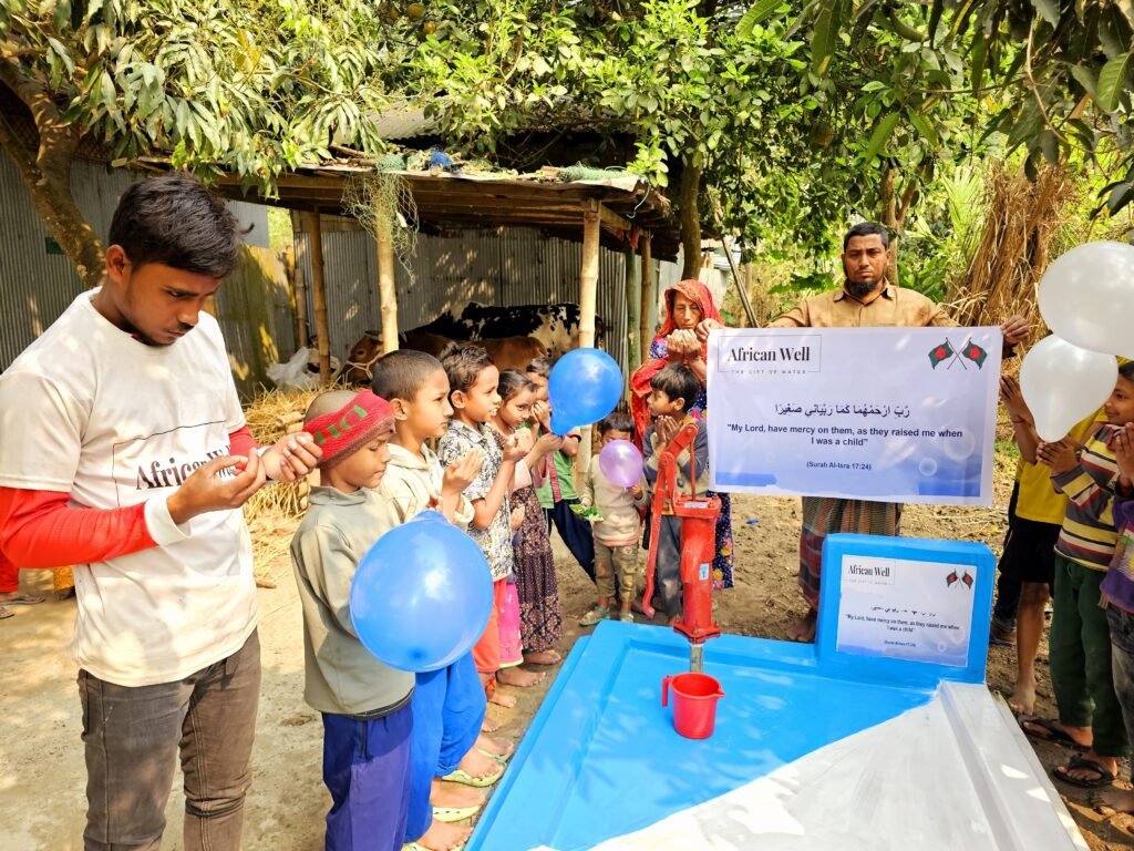 Water Well With Handpump Bangladesh - African Well